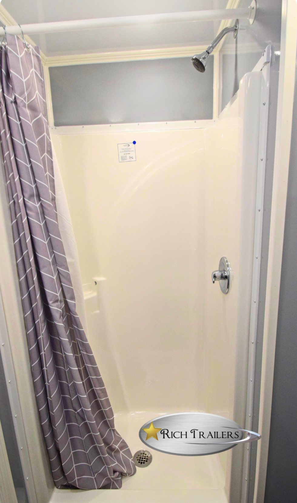 Shower Trailers - Rich Specialty Trailers
